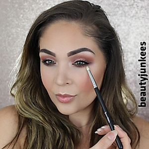 Pencil Eyeshadow Smudge Makeup Brush - Beauty Junkees Professional Eyeliner Smudger Make Up Brush, Small Soft Firm Pointed Natural Hair Bristles for Blending Eye Shadow Liner, Premium Quality