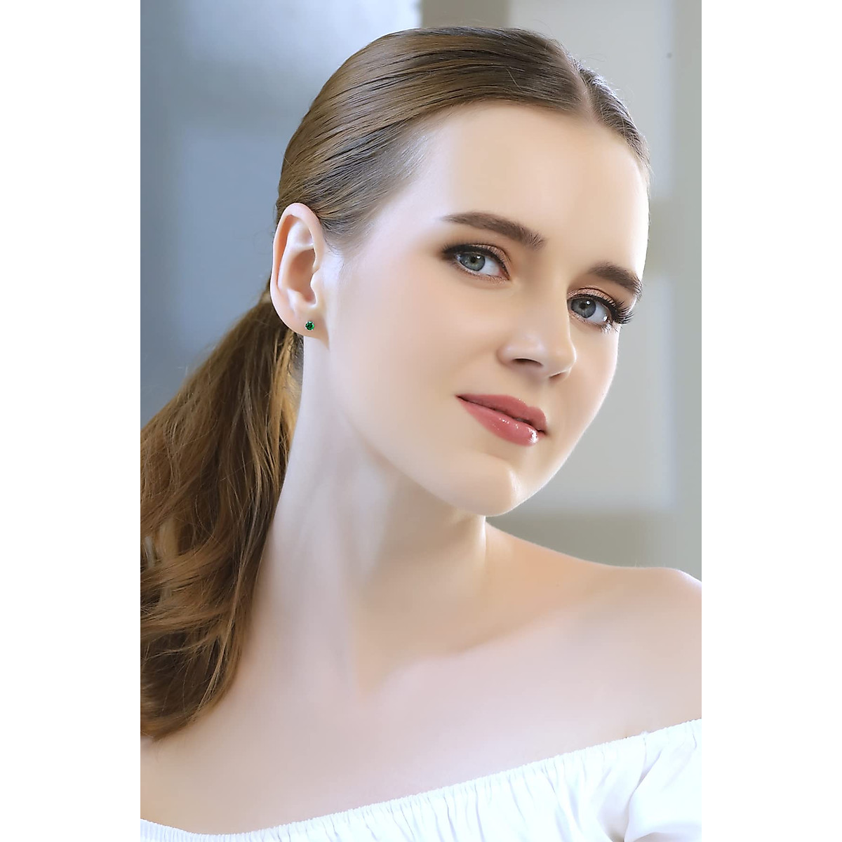 Green Earrings for Women Sterling Silver Studs 4mm European Crystals Earrings for May Birthstone Prom Bridesmaids Holiday Gift Birthday Fashion