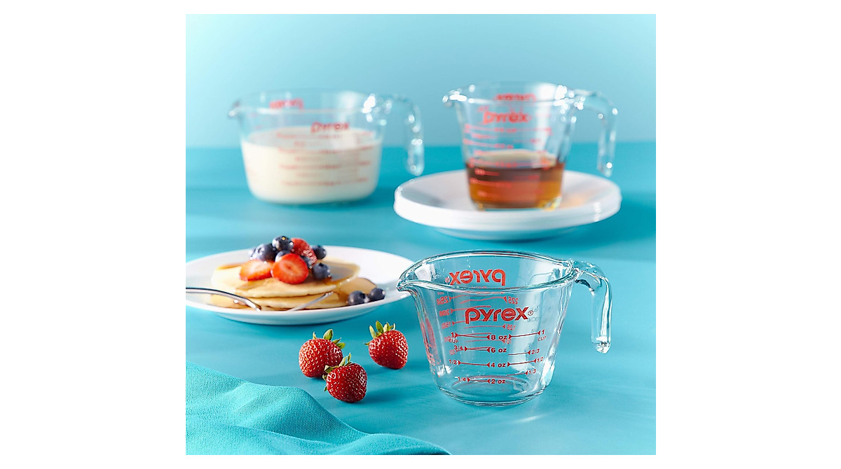 Pyrex 3 Piece Glass Measuring Cup Set - Easy Read & Pour
