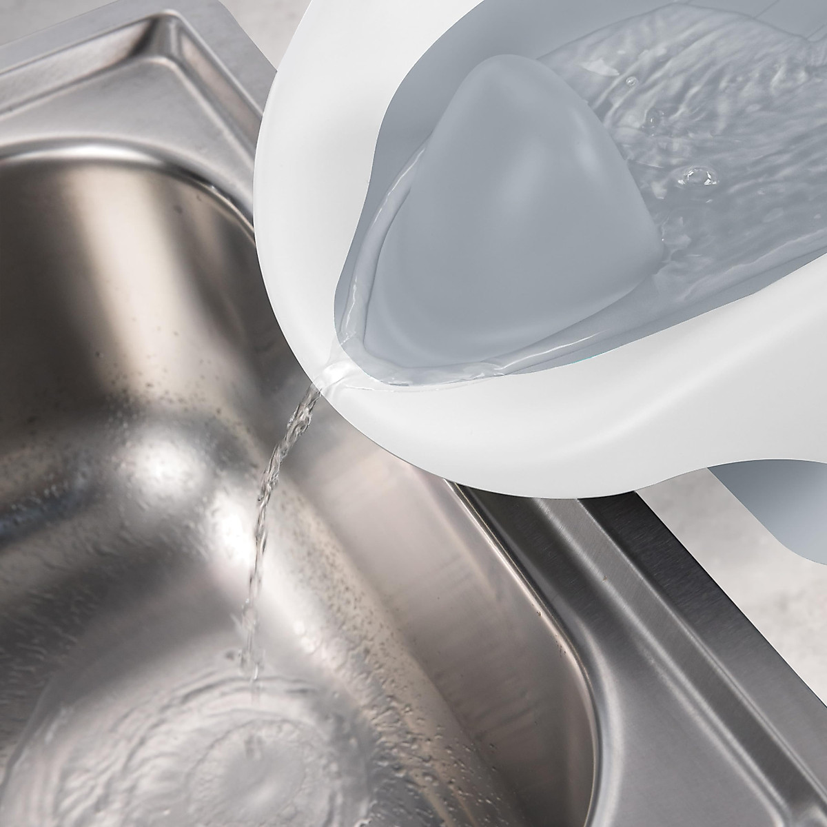 Summer Clean Rinse Baby Bather (Gray) – Bath Support for Use on the Counter, in the Sink or in the Bathtub, Has 3 Reclining Positions and Soft, Quick-Dry Material – Use from Birth until Sitting Up