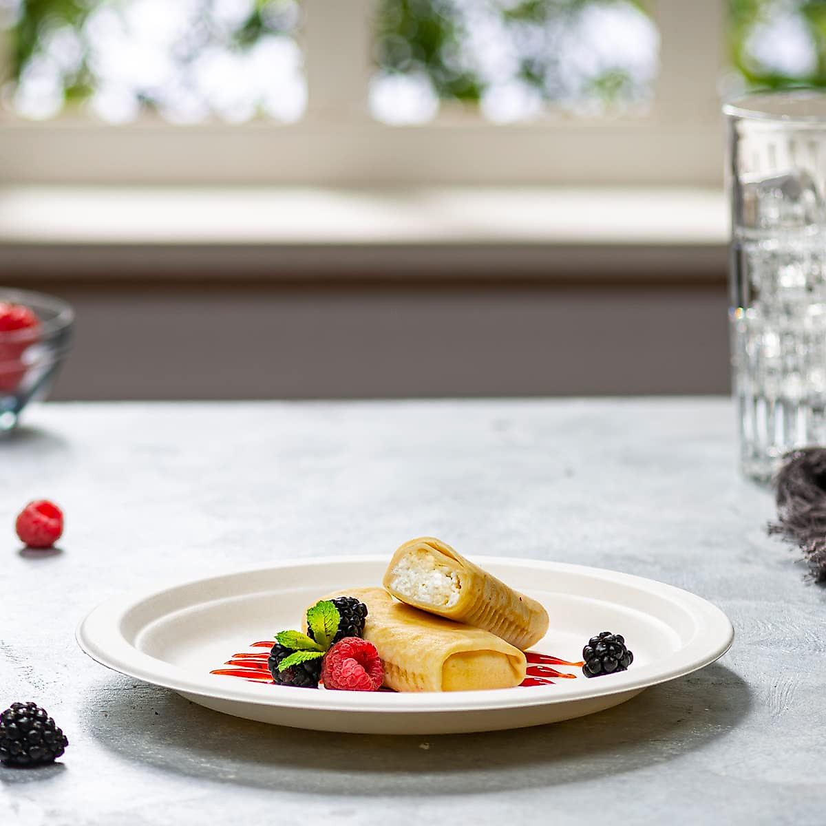 Comfy Package, 100% Compostable Heavy-Duty Paper Plates Eco-Friendly Disposable Sugarcane Plates 125 Pack - 9 Inch