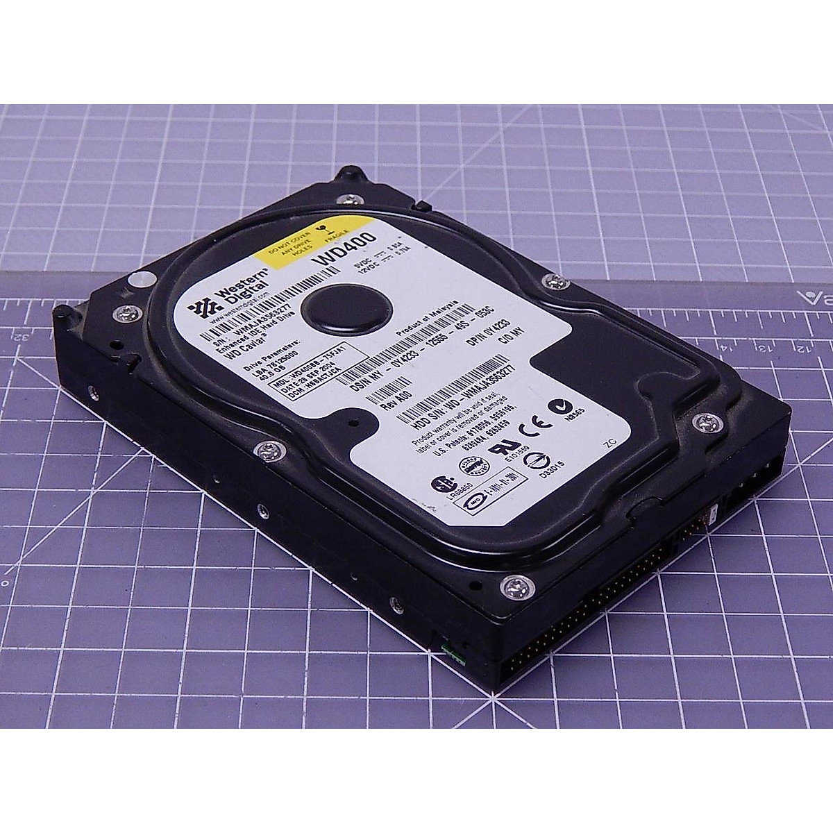 Western Digital WD400 IDE Hard Drive T105071