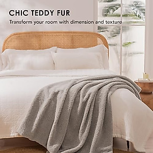 EVERGRACE Ultra Soft Boucle Teddy Sherpa Throw Blanket Fuzzy Fleece Blanket Cozy Couch Cover Comfy Faux Fur Bed Throw and Blanket Warm Decorative Throws for Sofa Bedroom Travel, 50''x60''，Taupe