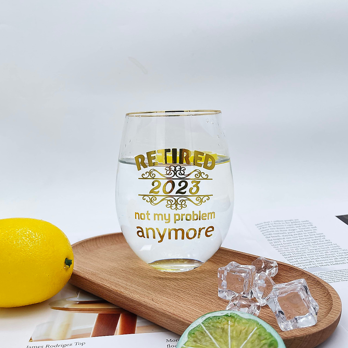 Retired 2023 Not My Problem Anymore-Retirement Gift for Women Men-15OZ Wine Tumblers Glass Cup-Commemorative Gift for Mom,Dad,Grandma,Grandfa,Boss,Co-worker,Friends,Father,Brother-Gold Printed Glass.