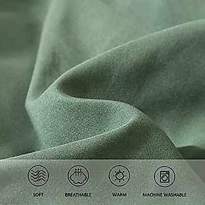 Hiverson Essentials Emerald Green Comforter Twin Size, Modern Bedding Set for Girls/Women, Cute Soft & Lightweight Chic Microfiber Bed Sets, 2pc- 1 Comforter & 1 Pillowcase (66x90 Inches)