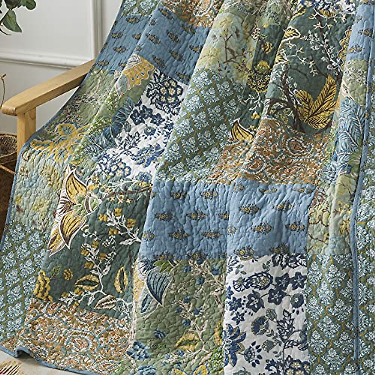 NEWLAKE Cotton Quilted Throw Blanket for Bed Couch Sofa, Reversible Matelasse Blanket with Real Stitched Embroidery,Green Farmhouse Garden,60X78 Inch