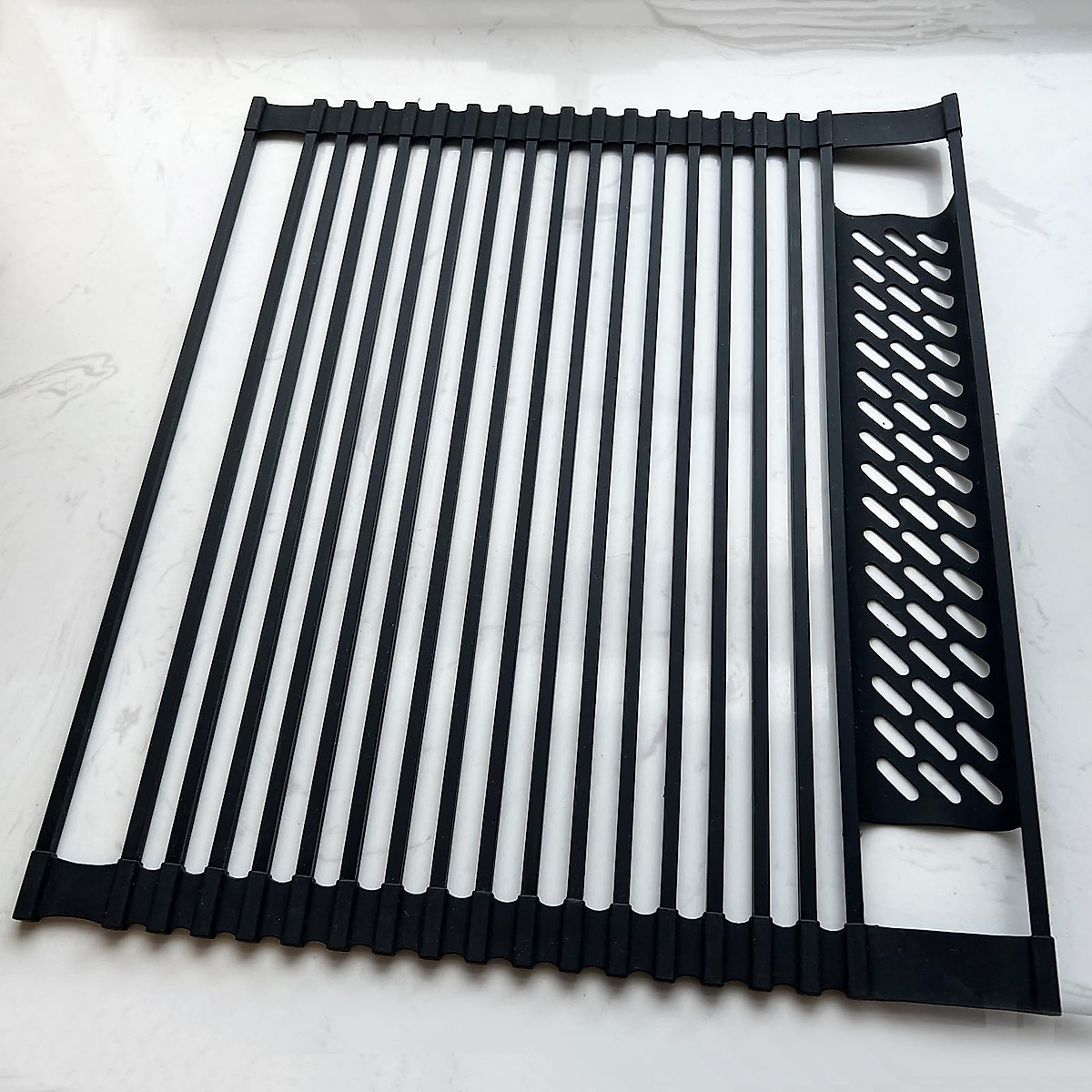 Arausk 16.7" x 14.5" Roll up Dish Drying Rack Silicone Coated Portable Dish Rack Dish Drainer Foldable Stainless Steel Over Sink Kitchen Drainer Rack for Cups Vegetables (XL)