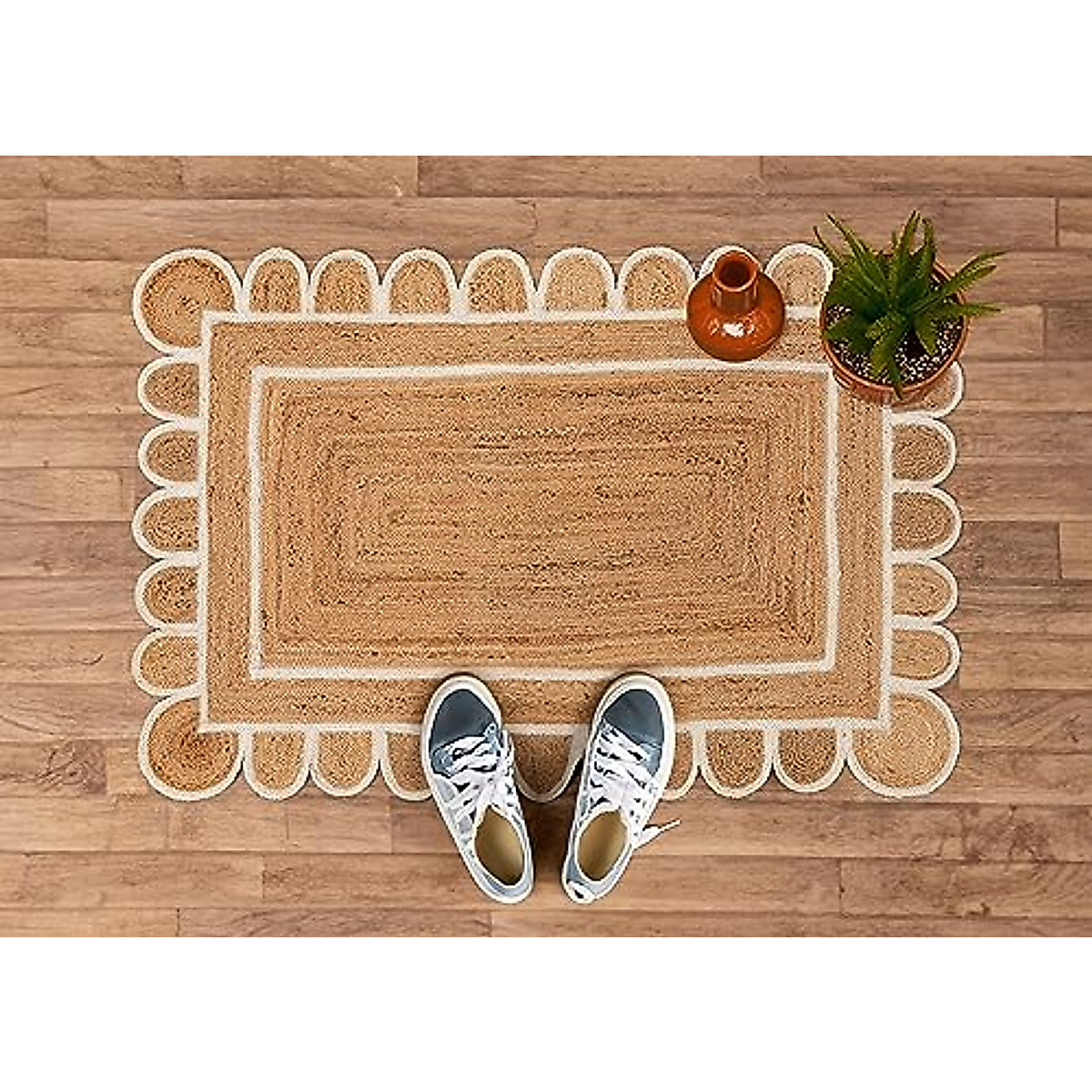 Scalloped Jute Rug 5x7- Natural Boho Bath Mat 2x3- Jute Runner Rug for Kitchen 2.6x6 ft- Seagrass Jute Rug 8x10 for Living Room Area- 3x5 Farmhouse Rugs Indoor/Outdoor (2'x3' Ft, White)