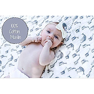 LollyBanks Super Soft Muslin Quilt 100% Cotton Gender Neutral Receiving Blanket Breathable Lightweight 6 Layers Large Size 47" x 47" (Giraffe)
