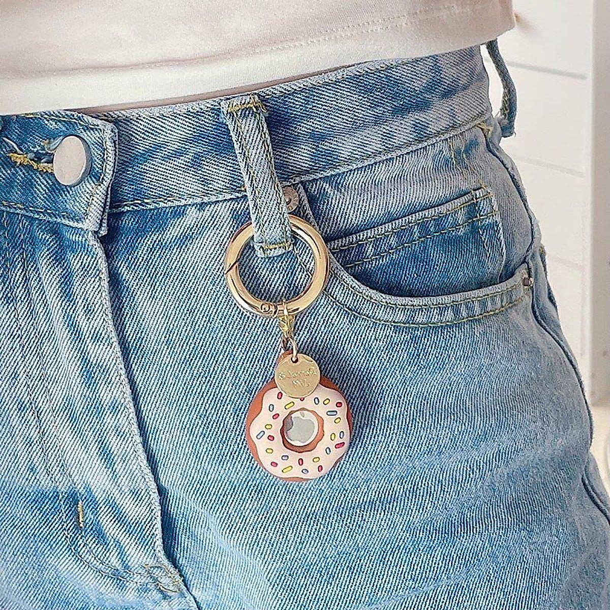 iiEASEST 2 Pack Airtag Case Keychain Doughnut Silicone Tracker Case Cover Cute 3D Donut Airtag Holder with Key Ring for Kids Grandma Dog Cat Pet Collar Beige + Pink