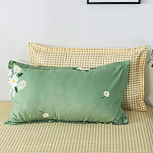 JORMEY Duvet Cover Full Chrysanthemum, All Season 3 Pieces Soft and Lightweight Quilt Cover Green Bedding Set, 1 Duvet Cover and 2 Pillow Shams, Zipper Closure (80” x 90”)