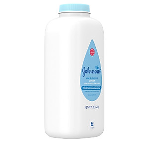 Johnson's Baby Powder, Naturally Derived Cornstarch with Aloe & Vitamin E for Delicate Skin, Hypoallergenic and Free of Parabens, Phthalates, and Dyes for Gentle Baby Skin Care, 15 oz