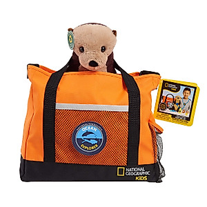 National Geographic Kids Sea Otter Care and Nurture Set, Stuffed Animals, Doctor Kits, Kids Toys for Ages 3 Up, Amazon Exclusive