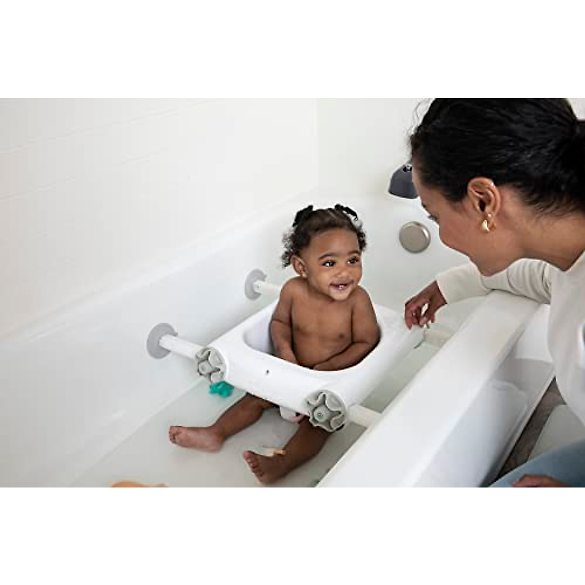 Regalo Baby Basics™ Bath Seat, Provides Support and Balance for Sit-Up Bathing, Includes Strong and Secure Suction Cup System, Drain Holes for Easy Clean Up, Sets Up and Stores in Seconds