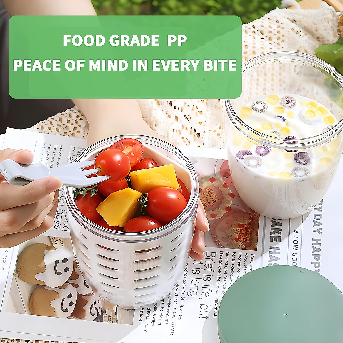 Luiruey Portable Fruit Cups with Lids and Fork, Overnight Oats Containers Snack Pot with Airtight Lid 20 oz Cereal, Milk, Vegetable and Fruit Salad Storage Containers (green)