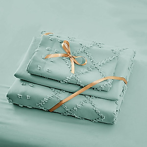 HYMOKEGE Duvet Cover Queen Size, Boho Tufted Queen Duvet Cover 3 Pieces, Soft & Lightweight Shabby Chic, Embroidery Bedding for All Seasons, 1 Duvet Cover 90" × 90" & 2 Pillow Shams, Sage Green