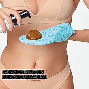 St.Tropez Double-Sided Luxe Velvet Applicator Mitt, Soft Self Tanning Mitt for a Flawless Finish, Waterproof Tanning Mitt for a Smooth and Even Self Tan, Ultimate Mitt for Self Tanner, 1 ct