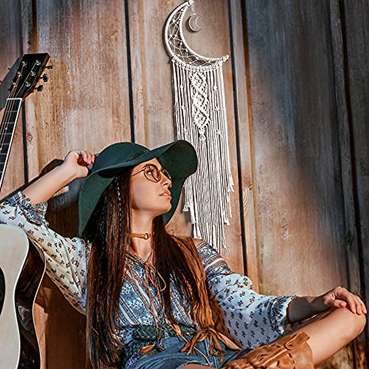 MGahyi Moon Star Dream Catcher Decor,Macrame Woven Dreamcatcher with Light,Bohemian Wall Hanging Decoration,Bedroom,Home Decoration (Moon White)