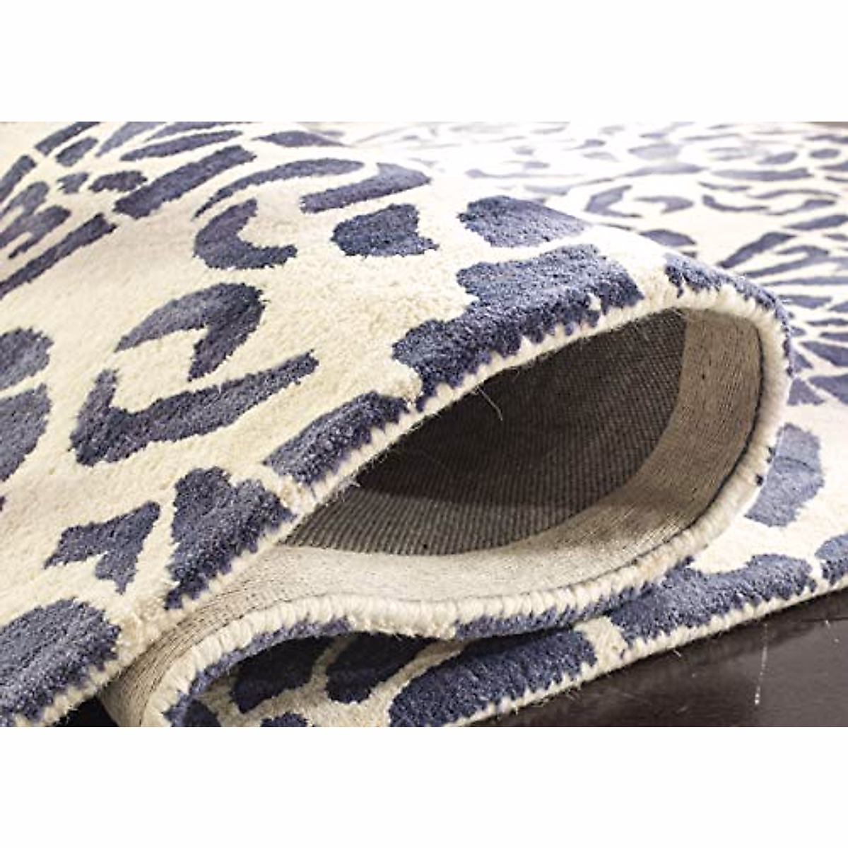 SAFAVIEH Dip Dye Collection 2'3" x 6' Ivory / Navy DDY719P Handmade Premium Wool Runner Rug