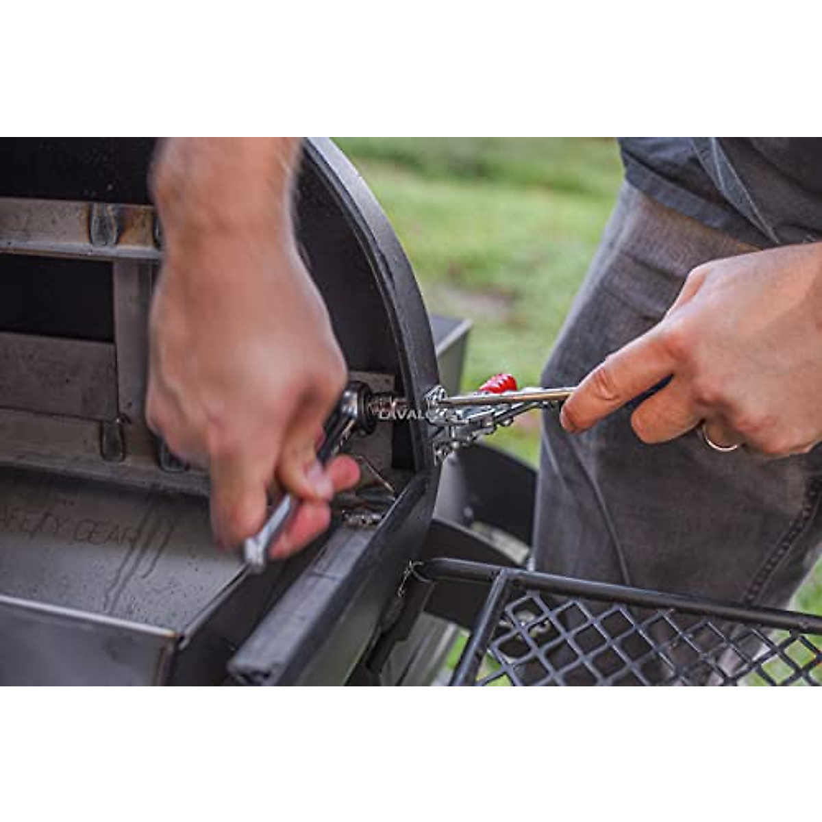 LavaLock® clamps compatible with Oklahoma Joe's Smoker Lid Latch Kit for Longhorn, Highland, 3 in 1 cook chamber lid 2 pack