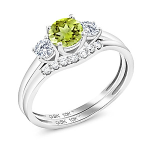 Gem Stone King 10K White Gold Green Peridot and White Lab Grown Diamond 3-Stone Bridal Engagement Wedding Ring Set For Women (0.79 Cttw, Gemstone August Birthstone, Round 5MM, Size 7)