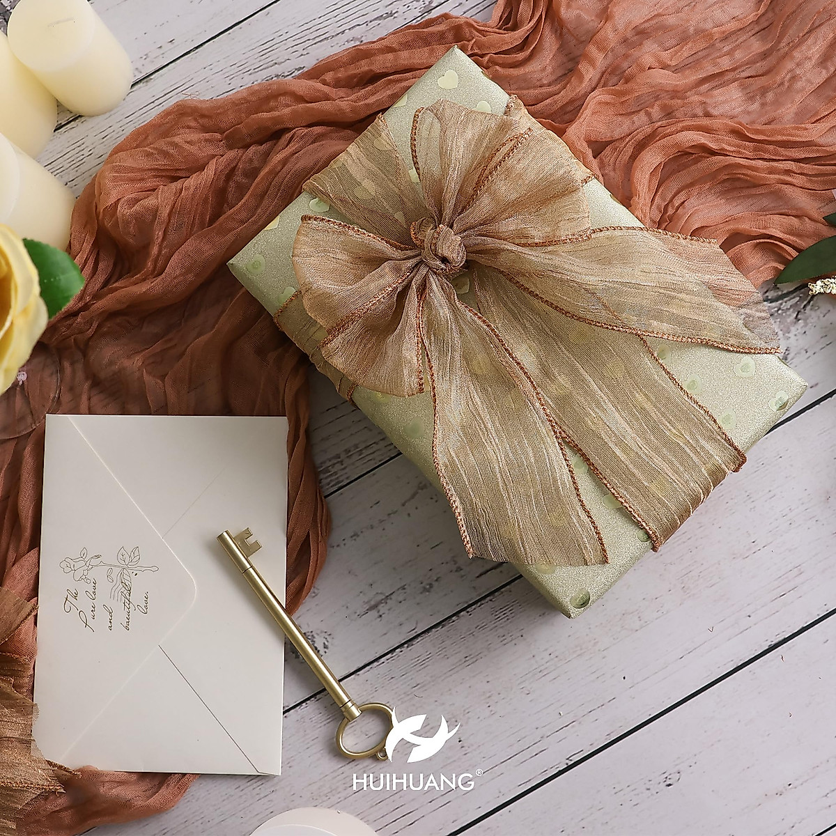 HUIHUANG Rose Gold Wired Ribbon Wavy Metallic Wired Ribbon 2-1/2 inch Wide Crinkle Wire Ribbon for Gift Wrapping Basket Wreaths Bows Making Home Decor DIY Crafts Christmas Tree Top Bows -10 Yards