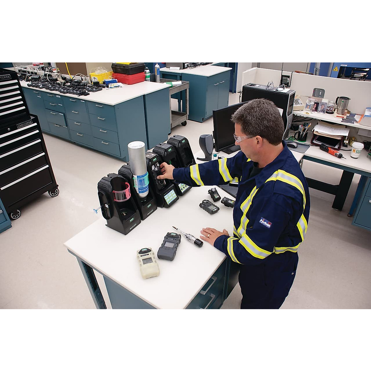 MSA 10127422 ALTAIR 4/4X Multi-Gas Detector Charger, Galaxy GX2 Automated Test System Charger, Rechargeable Lithium-ion Battery Station, Portable Gas Monitor Charging Dock