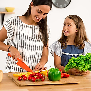 CKKAPTURE 6Pcs Plastic Knives, Knife for Kids, Kids Knife for Chopping, Kitchen Knives Child Safety Knife in 4 Sizes and Plastic Cutting Board/Paring Knife for Vegetables Fruits Salad