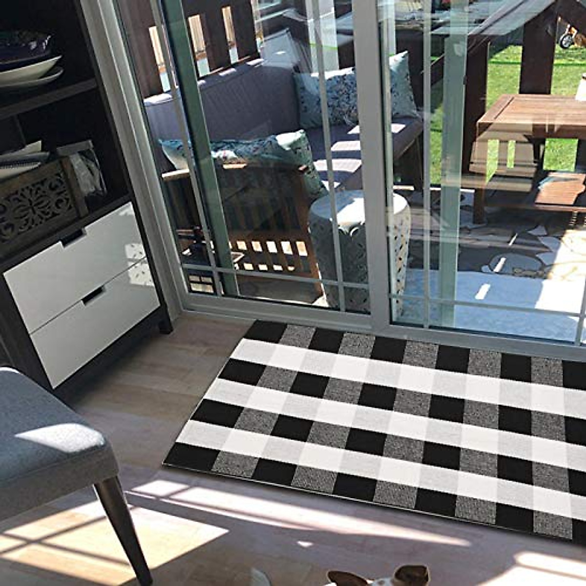 Aracon Buffalo Check Rug 27.5'' x 43'' Plaid Rug Reversible Cotton Hand-Woven Carpet Outdoor Black and White Checked Fall Decor Rug for Layered Front Porch Door Mats, Entryway, Farmhouse