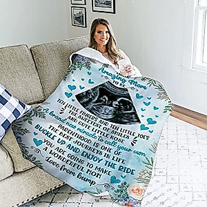 MUCHNEE Personalized to My New Mom Gifts for Women, New Mommy Gift for Wife from Husband, Mom to be Throw Blanket, Expecting Mother Gifts, New Pregnancy Gifts for First Time Moms, Gender Reveal Gifts