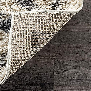 nuLOOM Mira Moroccan Diamond Shag Area Rug, 5' 3" x 7' 7", Off-white