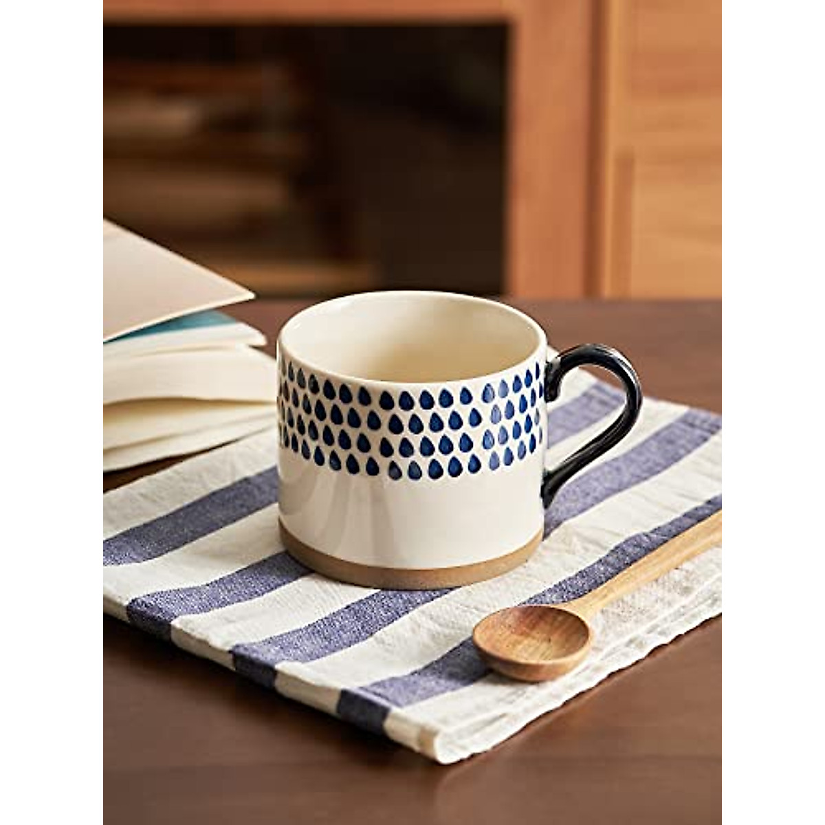 SOUJOY Set of 4 Porcelain Coffee Mugs, 15 Oz Hand Painted Coffee Cups with Handles, Glazed Stoneware Mugs for Tea, Hot or Cold Drinks, Best Gifts for Birthday, Thanksgiving, Christmas