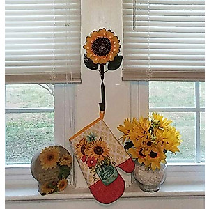 YK Decor Metal Sunflower Hook Wall Decor Key Holder, Bathroom Towel and Robe Hook, Decorative Large Single Hanging Hook Wall Coat Clothes Holder, Wall Mounted Sunflower Kitchen Decor Wall Decoration