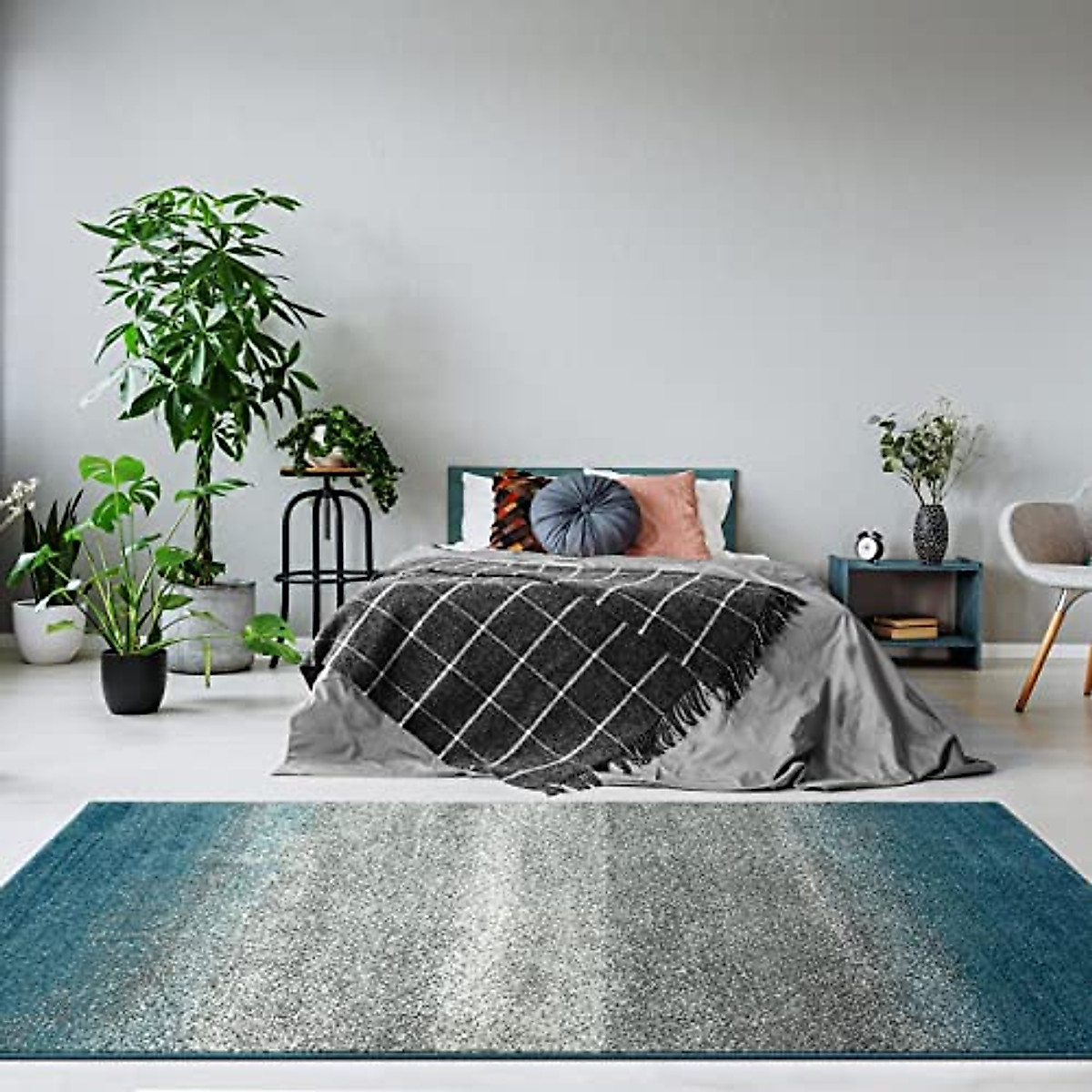 LUXE WEAVERS Abstract Blue Ombre 5x7 Coastal Area Rug