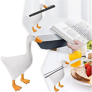 Super Cute Goose Magnetic Key Holder - Magnetic Goose 3D Printed Key Holder, Resin Goose Statue Key Storage Rack, Vivid Mini Animal Figurines Keys Holder for Keys Glasses Bells (Yellow)