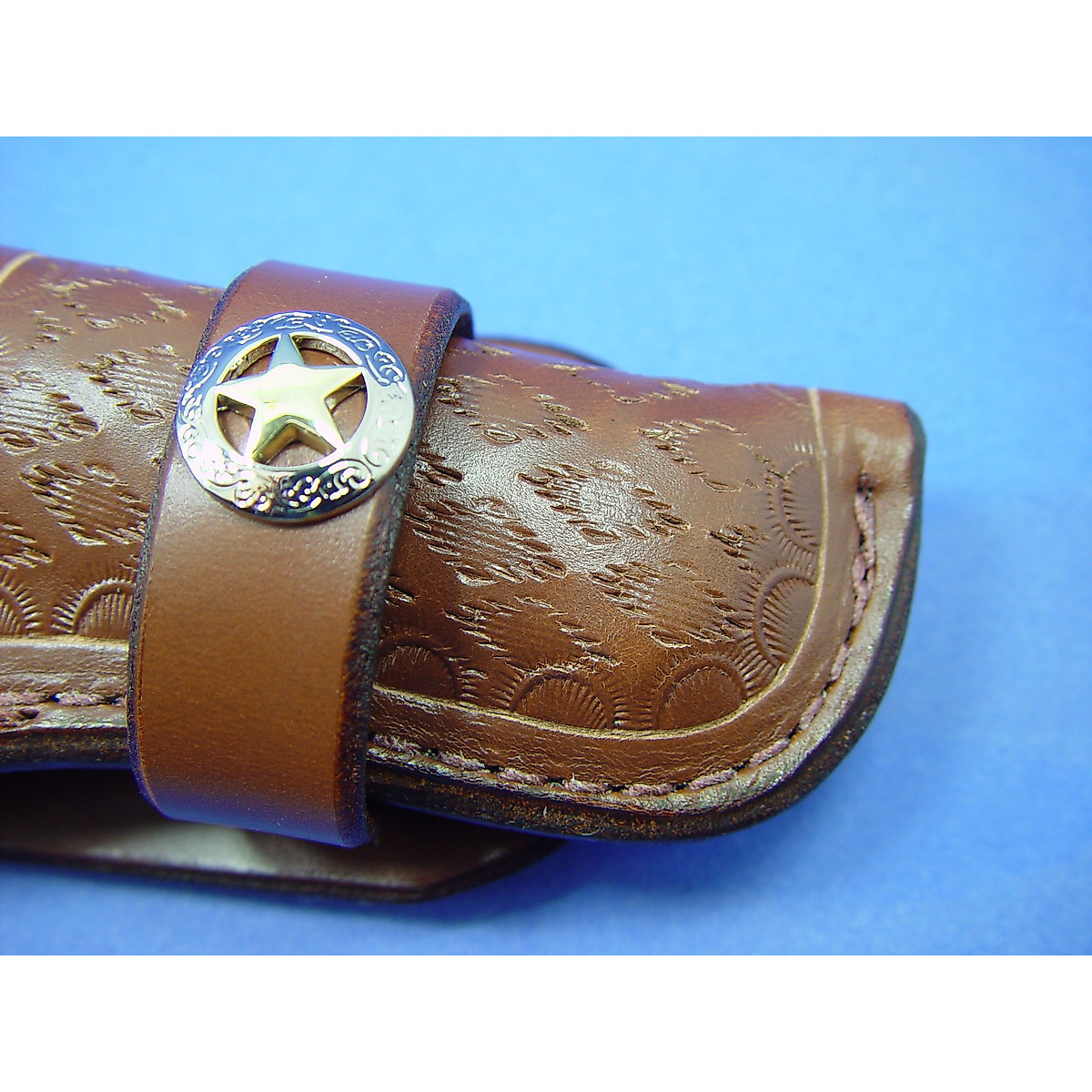 Custom Leather Sheath Made To Fit A Buck 110 or Similar Size Knife. Light Brown Western Style Sheath With Star Concho.