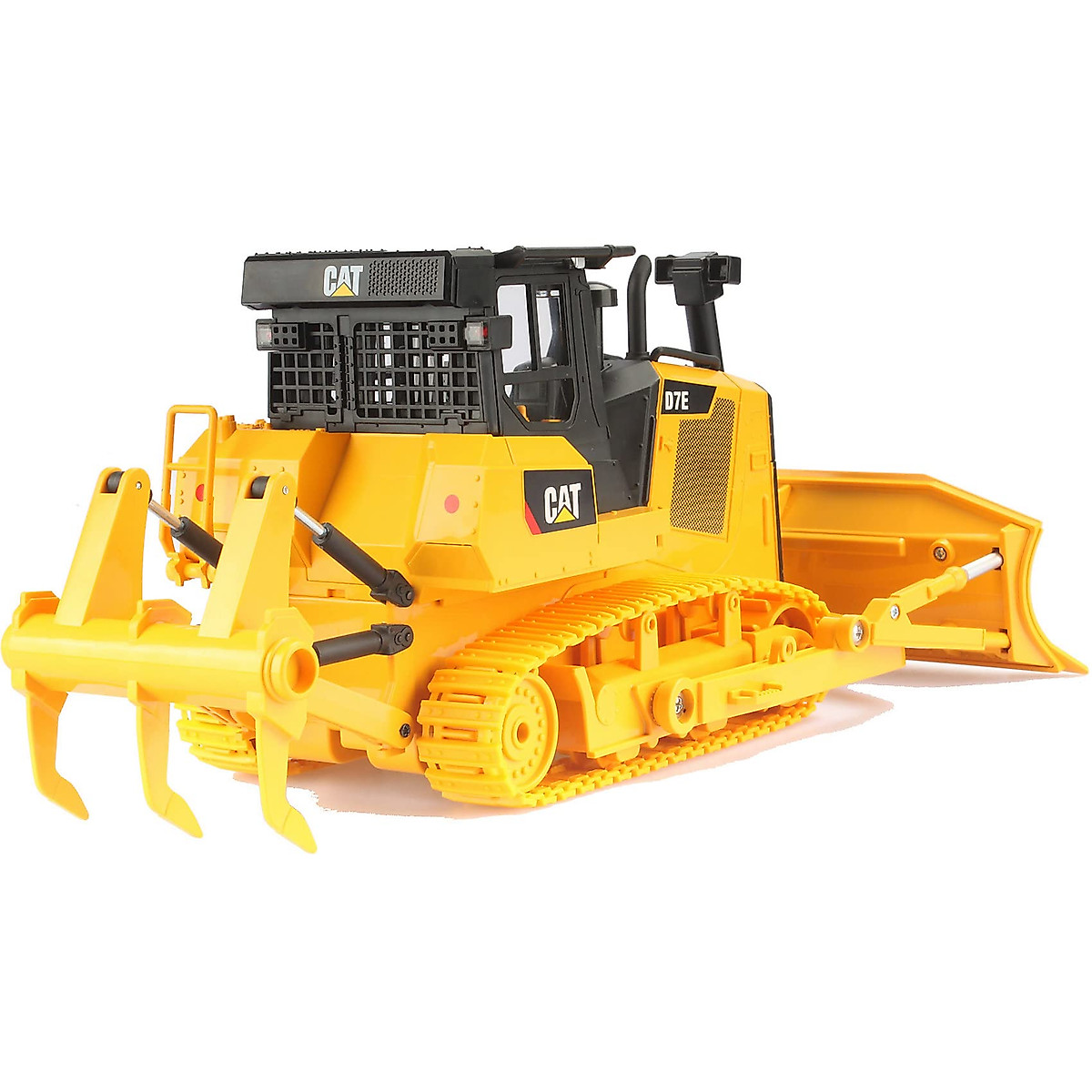 Diecast Masters RC Truck CAT D7E Track-Type Tractor | Fully Functional Radio Control Tractor Truck | 1:24 Scale Model Remote Control Caterpillar Trucks | CAT Yellow Diecast Model 25002