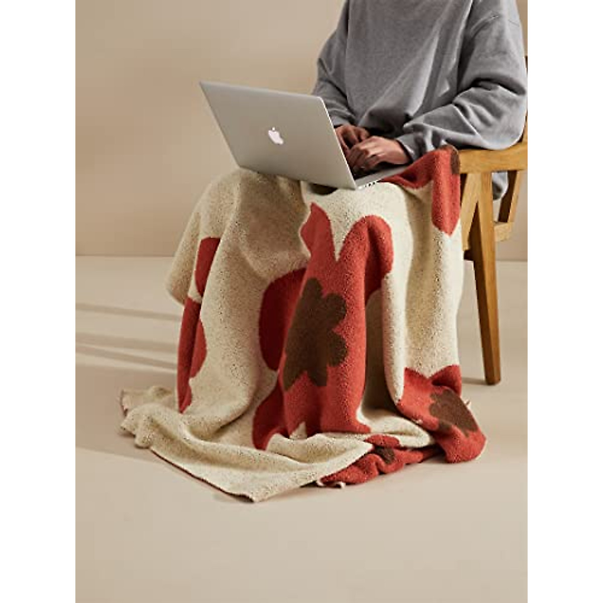 GunziStreet Blanket Throw Big Flower Pattern Fuzzy Warm Fleece Microfiber for Couch Chairs Sofa Baby Home Decorative All Season (Chen Red, 47'' x 59'')