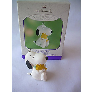Hallmark Keepsake Ornament A Snug Hug Peanuts