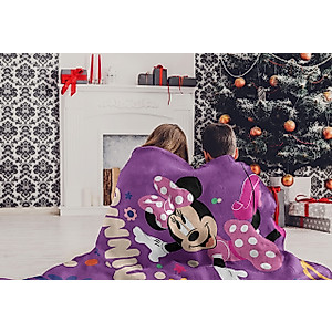 Northwest Minnie Mouse Micro Raschel Throw Blanket, 46" x 60", Falling Flowers