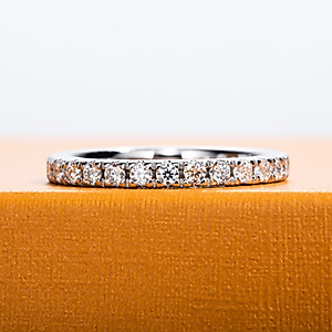 AimiIee Moissanite Eternity Rings 0.9cttw D Color VVS1 Clarity Round Brilliant Cut Moissanite Diamond S925 Sterling Silver Stackable Wedding Band for Women with Certificate, Gemstone, Moissanite