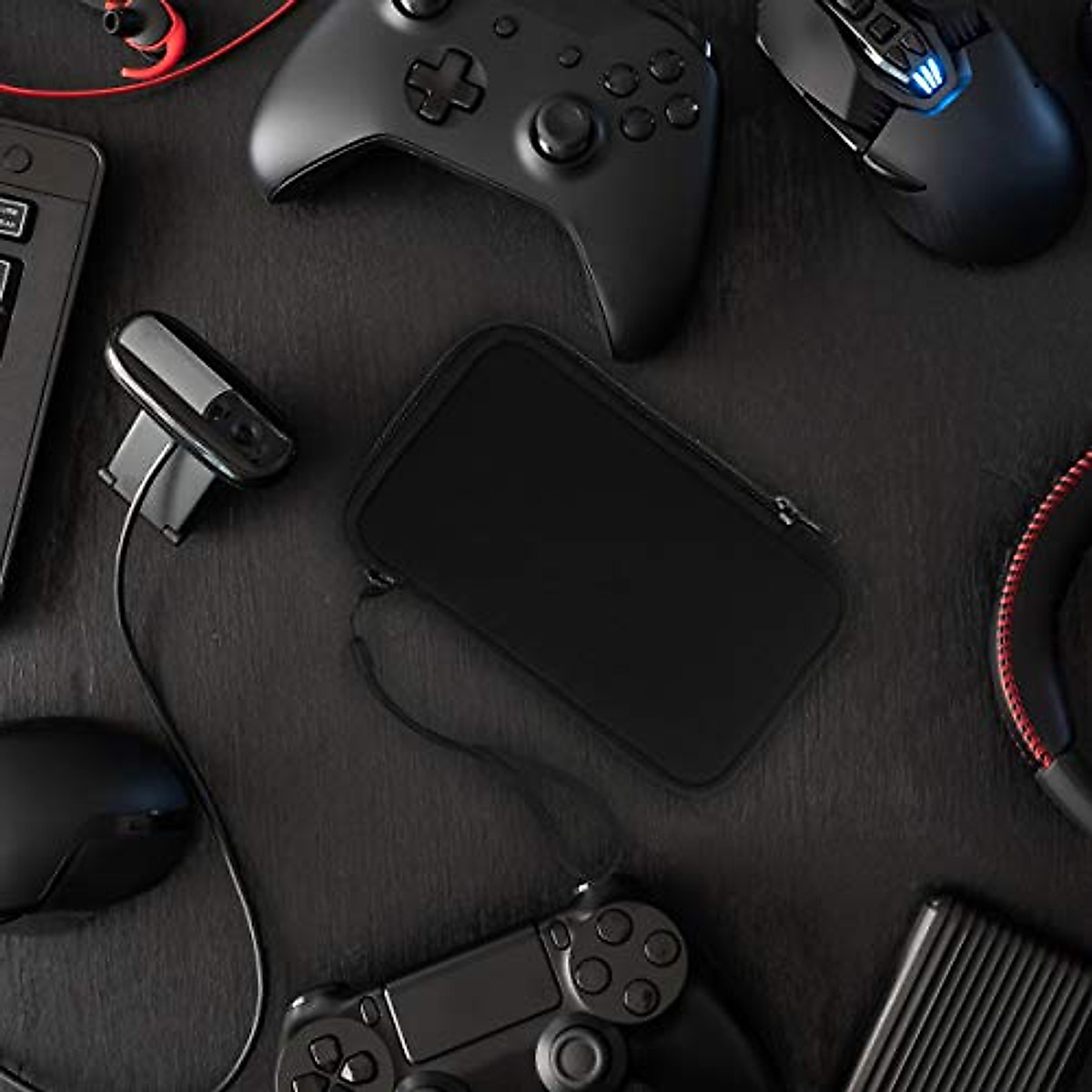 kwmobile Carrying Case Compatible with Nintendo 3DS XL - Neoprene Console Pouch with Zipper - Black