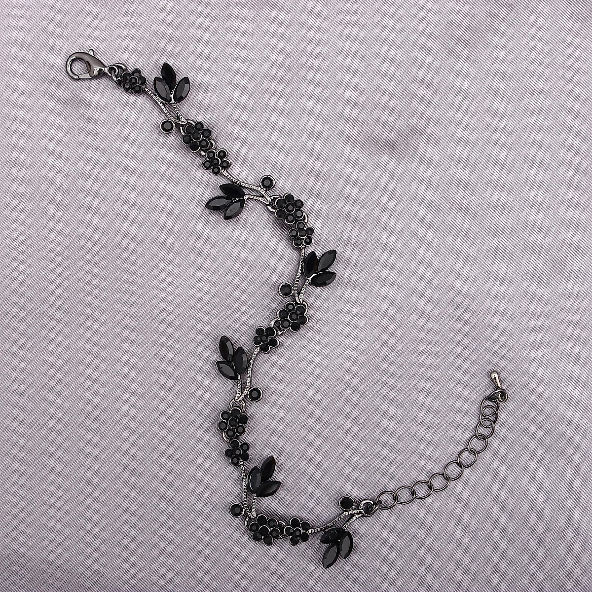 QLLYHLH Brides Bridesmaid Flower Leaf Choker Necklace Dangle Earrings Link Bracelet Austrian Crystal Wedding Jewelry Set for Prom Costume Party Accessories for Woman(Black-Gun plated)