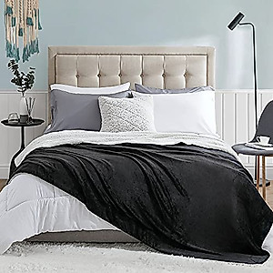 EHEYCIGA Sherpa Blanket Twin Size - Fuzzy Sherpa Fleece Blanket Twin Size Super Soft Plush Blanket, Thick Winter Blanket, Black, 60x80 Inches