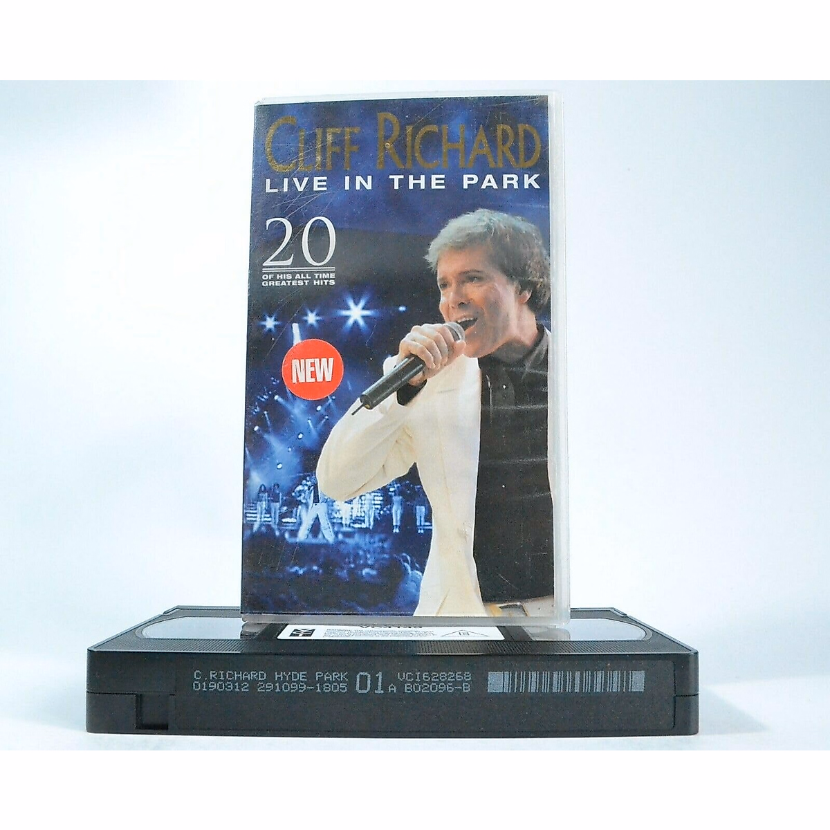 Cliff Richard: Live In The Park [VHS]