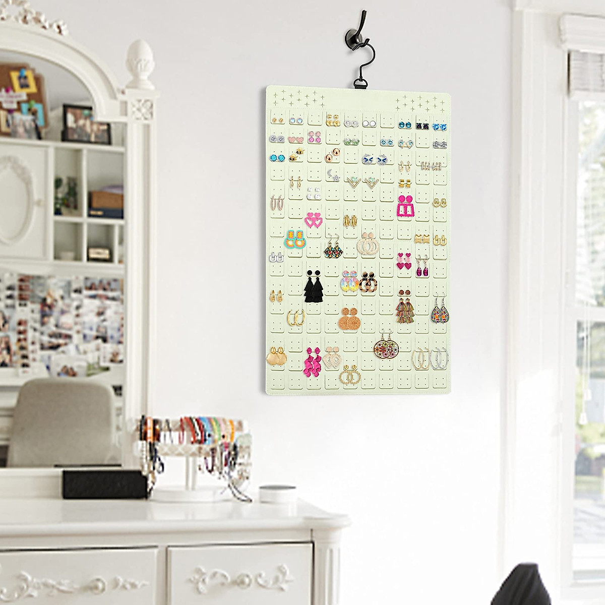 KMEOSCH Dual-Sided Hanging Jewelry Organizer Holds Up to 300 Pairs of Earrings and 30 Necklaces (1 Pack)