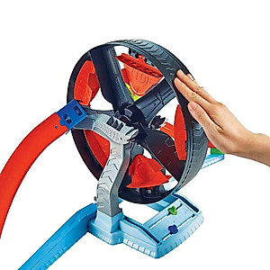 Hot Wheels Spinwheel Challenge Play Set for 5 Year Olds and Up, Multi