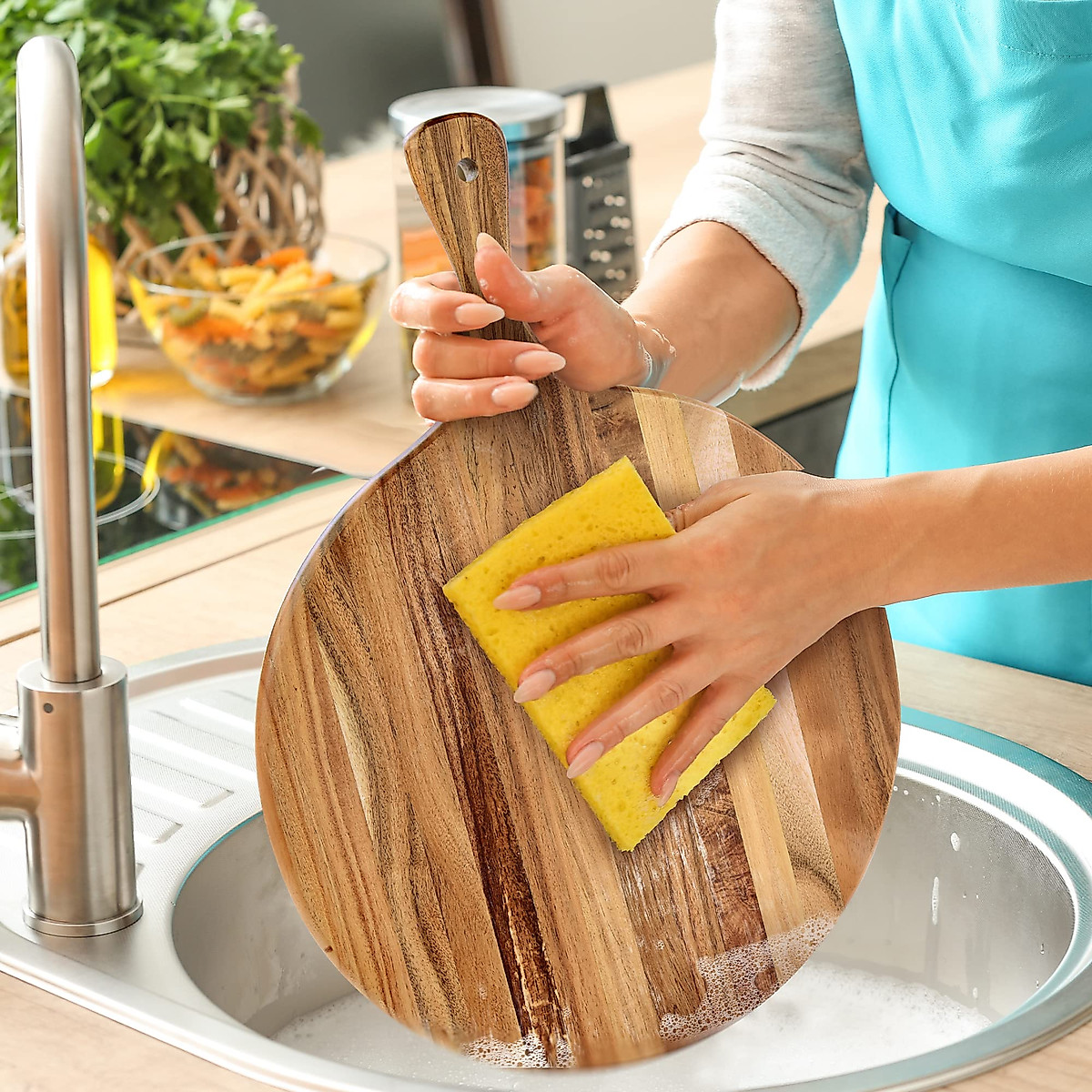 KITEISCAT Acacia Wood Round cutting board with handle 16” x 12”– Round Pizza Paddle & Cutting Serving Board for Home Baking, Cheese, Fruits, Vegetables, Bread, Charcuterie