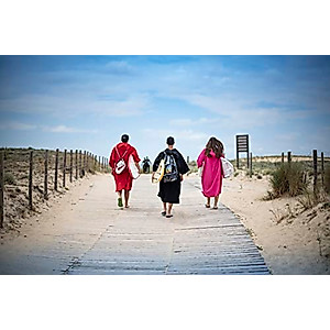 Dryrobe Towel Swim Robe - Hooded Surf Poncho Changing Robe - Organic Cotton - for Swimming, Beach, Surfing - Short Sleeve (Kids 5-9 - Red)