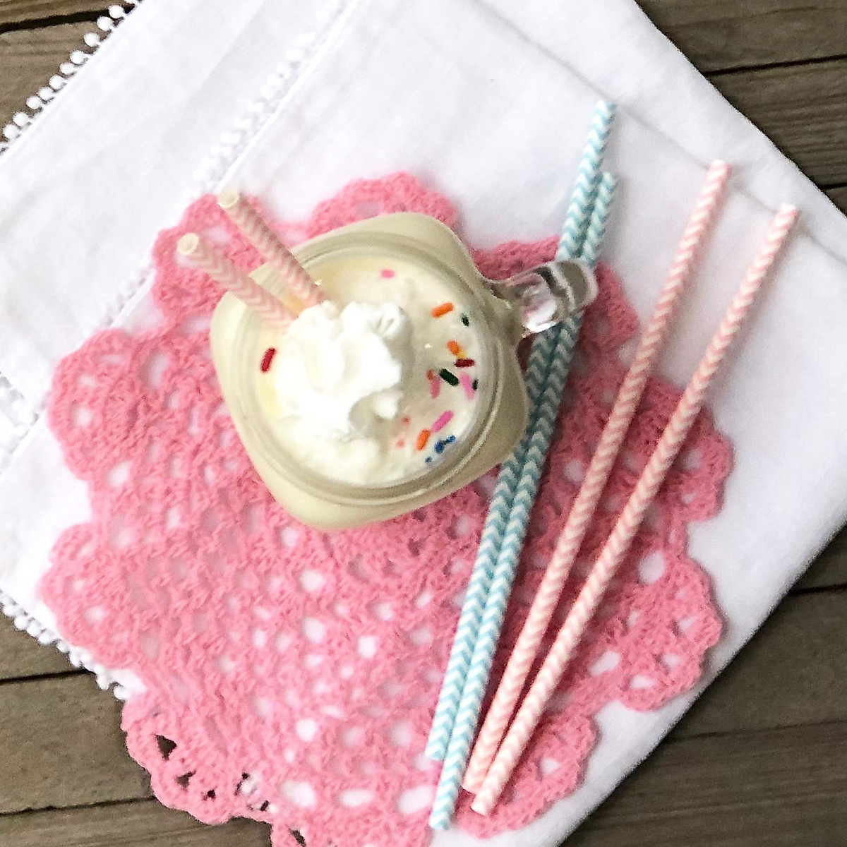 Outside the Box Papers Pastel Chevron Paper Straws - Easter Straws - 100 Pack Pink, Light Blue, Yellow, Green